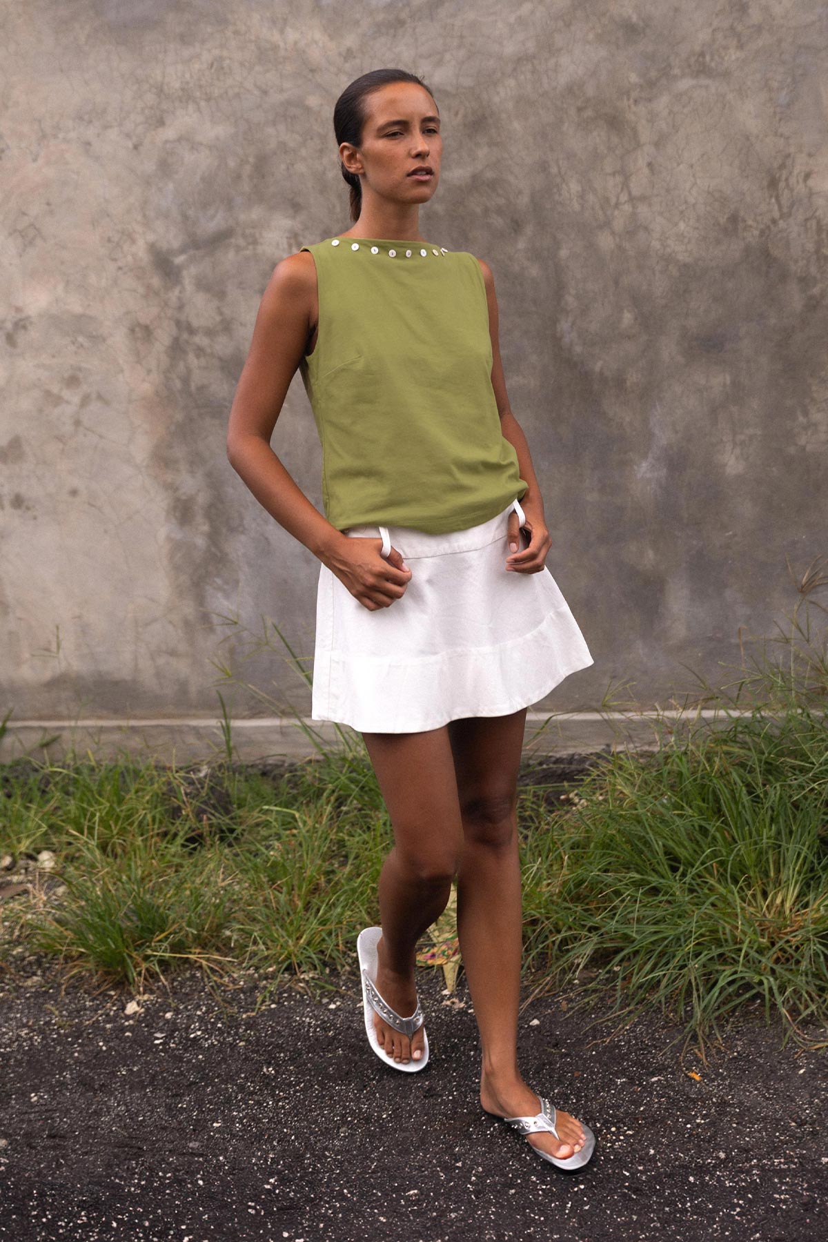 Rowie 'Muriel Button Boatneck Tank' - Palm Green – LONNI LIFESTYLE STORE